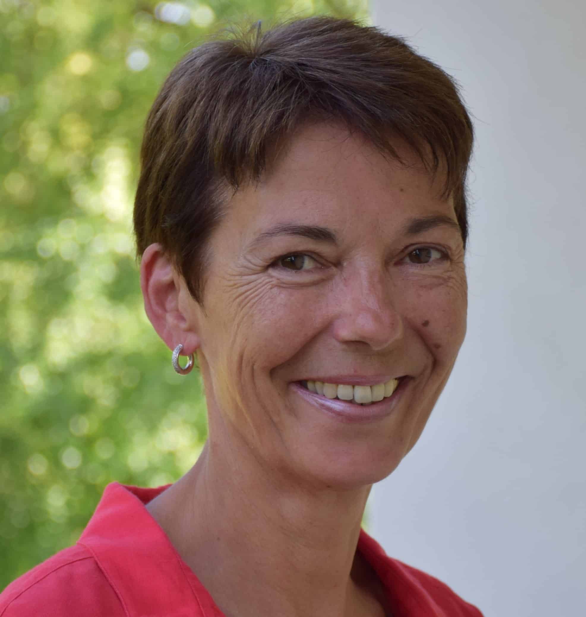 About Us - Aging Greatly